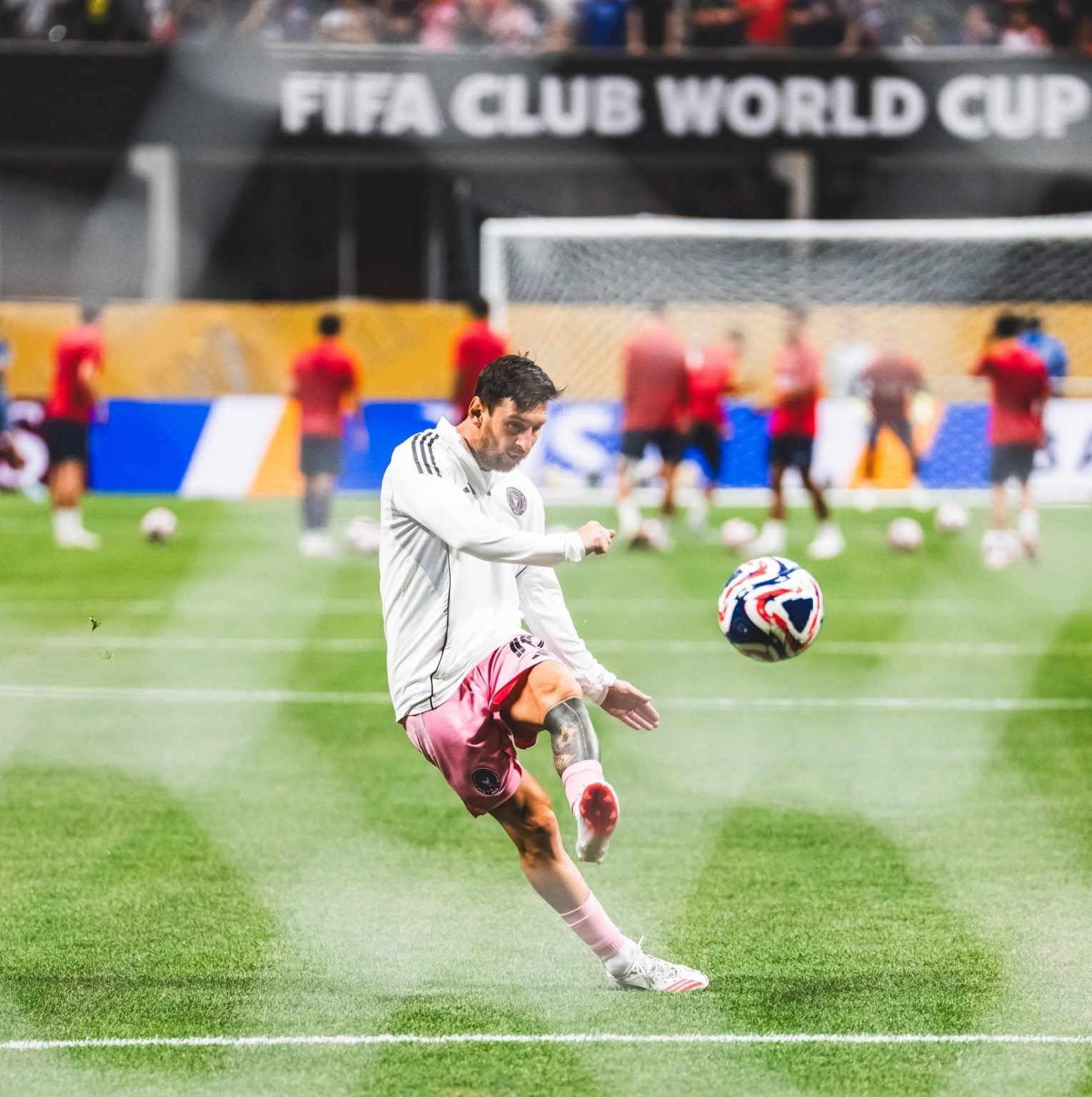Mondial U20 : Messi console l’Argentine après la défaite en finale face ...